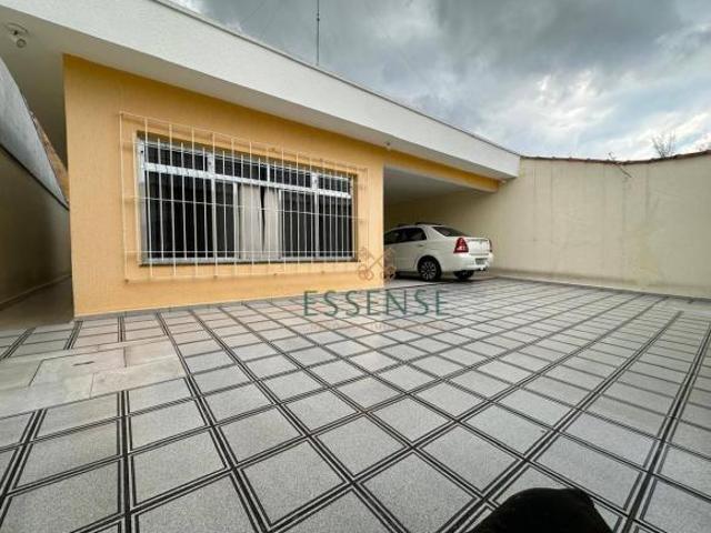 Casa à Venda de 146 m² no Jardim Imperador em Suzano/SP: 04 dormitórios