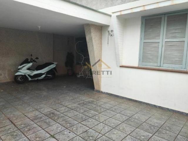 Casa à venda de 147m² com 3 quartos e 2 banheiros no bairro Alto