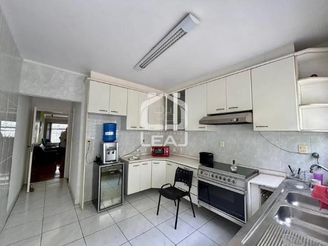 Casa à venda de 148m² na Vila Mariana com 5 salas e 2 vagas de garagem
