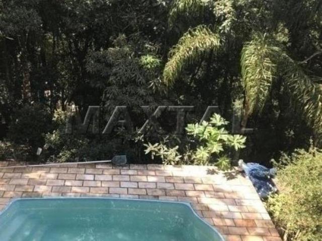 Casa à venda de 140m², com 2 dormitórios e 1 suíte e 3 vagas, em Mairiporã