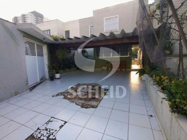 Casa a venda de 141,00m² útil, com 3 quartos, na região da Vila Mascote