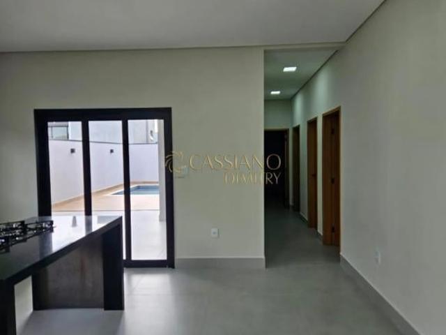 Casa à venda de 150m² | 03 dormitórios, sendo 01 suíte e 02 vagas de garagem | Condomínio Terras do