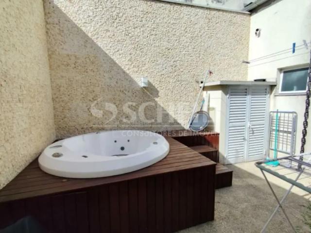 Casa a venda de 160,00m² útil, com 3 quartos e 2 vagas, no Jardim Cidália!