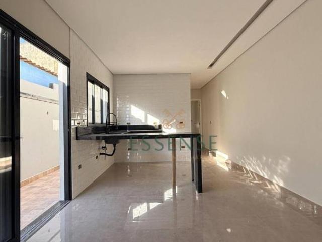 Casa à Venda de 161 m² no Jardim Marogogipe Itaquaquecetuba/SP. Com 03 dormitórios