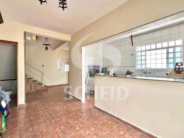 Casa a venda de 161,00m² útil, com 4 quartos e 2 vagas no Jardim Canaã !