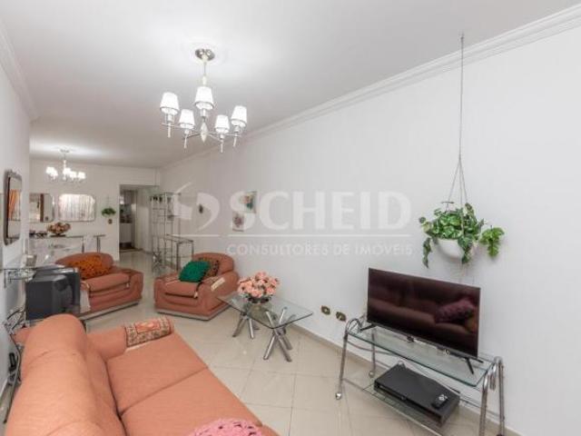 Casa à venda de 162,00m² útil, com 3 quartos e 3 vagas, na Vila Marari