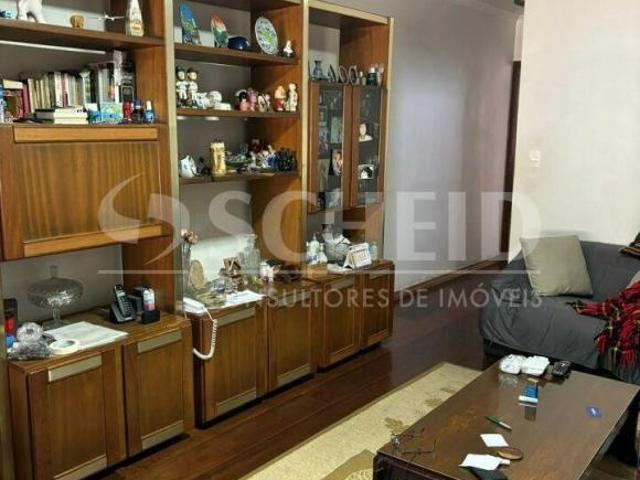 Casa á venda de 179m² com 3 quartos e 2 vagas na Vila Inglesa