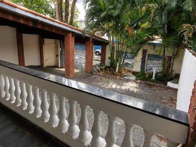 Casa à venda de 184m² | 04 dormitórios, sendo 01 suíte e 03 vagas de garagem | Jardim América | Jaca