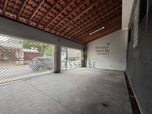 Casa á venda de 210 m² na Vila Figueira em Suzano/SP, Com 04 dormitórios