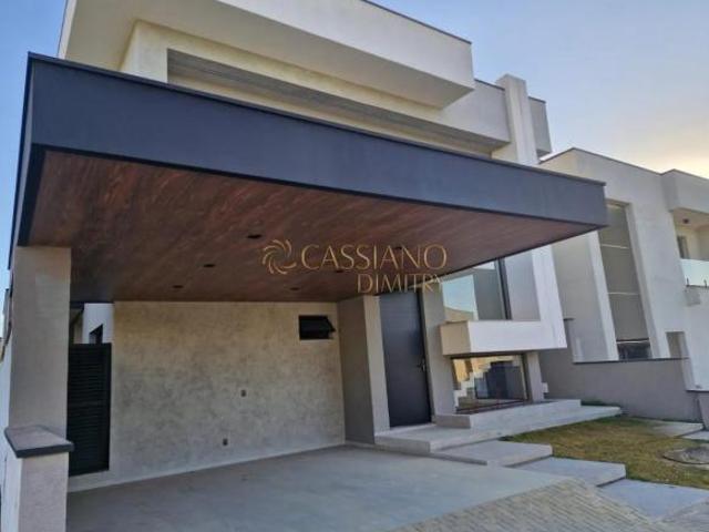 Casa à venda de 253m² | 03 suítes e 02 vagas de garagem | Condomínio Reserva Rudá Loteamento Flore