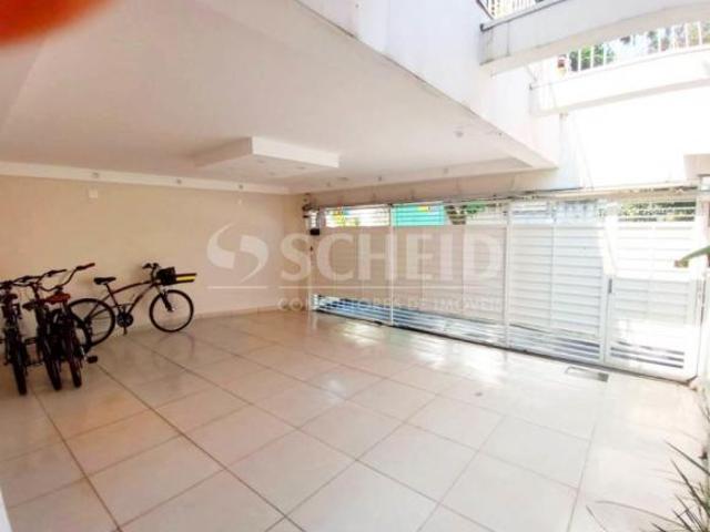 Casa a venda de 270,00m² útil, com 3 quartos e 3 vagas no Jabaquara