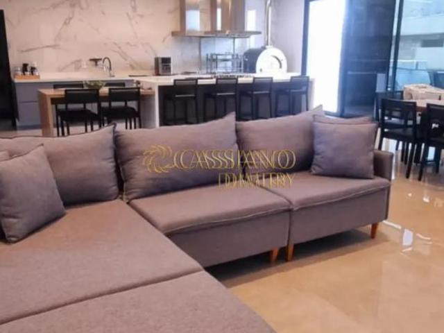 Casa à venda de 298m² | 04 dormitórios, sendo 03 suítes e 02 vagas de garagem | Condimínio EcoPark B