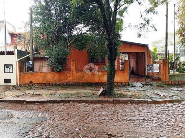 CASA A VENDA DE 2 DORMITÓRIOS NO BAIRRO PARTENON