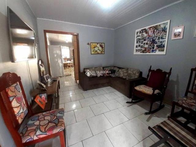 Casa a venda de 2 quartos, medindo 80m² Próxima a Ulbra
