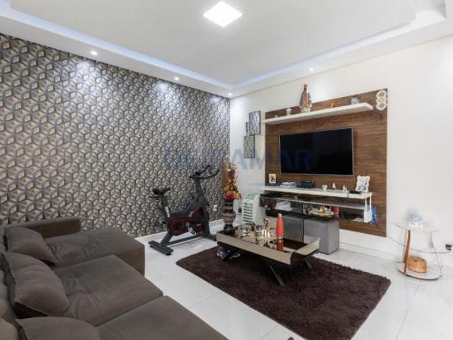 Casa à venda de 2 quartos com112 m² no Riacho Fundo II
