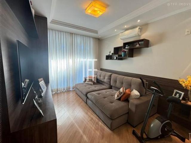 Casa à VENDA de 370m2, no Cond. Fechado de alto padrão localizado em Barão G