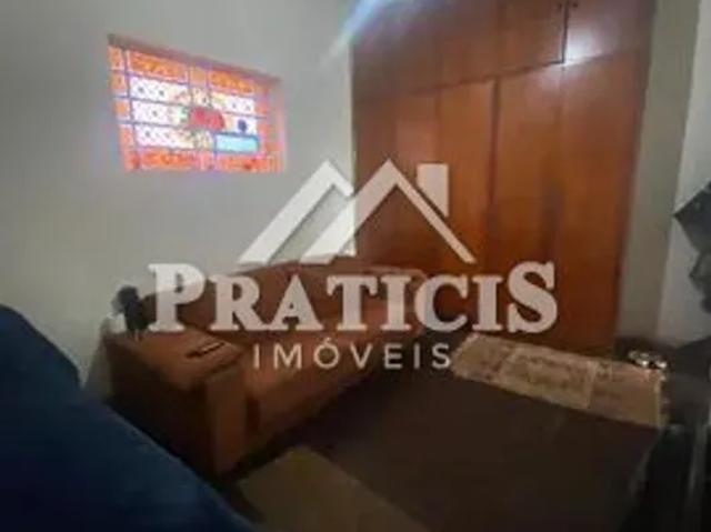 Casa a venda de 482 m² com duas salas sala de jantar e sala de estar, copa, cozinha, 3 quartos s