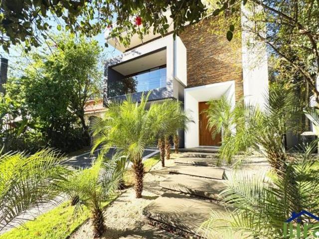 Casa à venda de 569M², 4 Suítes, varanda, 4 vagas no Residencial Dois, Alphaville, Barueri, SP