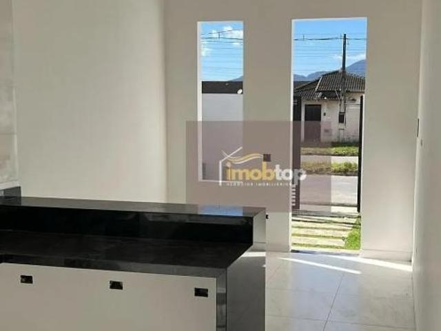 Casa à venda de 78 metros de área construída e 148 de terreno, 3 quartos no Balneário Recanto do Sol