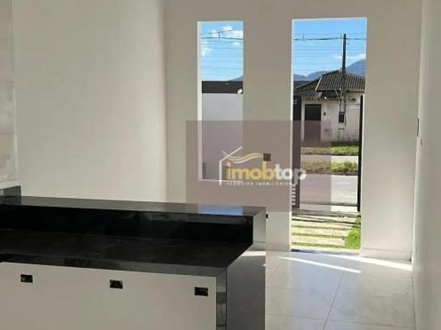 Casa à venda de 78 metros de área construída e 148 de terreno, 3 quartos no Balneário Recanto do Sol
