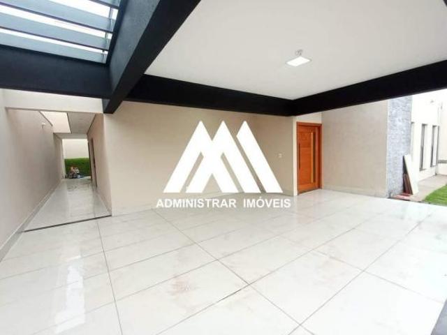 Casa á venda de alto padrão, sendo ótima localização em Igarapé MG!