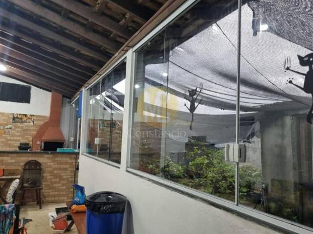 CASA A VENDA DE DOIS DORMITÓRIO NO BALNEÁRIO DOS GOLFINHOS EM CARAGUATATUBA