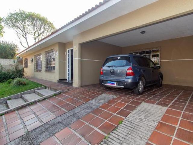 Casa à venda de esquina, Uberaba, Curitiba, PR