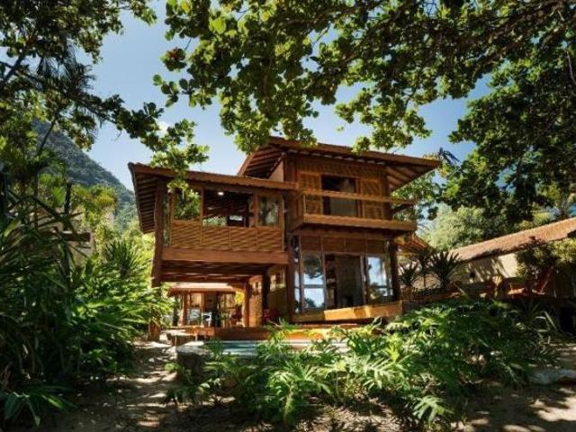Casa a venda de frente ao mar no litoral de São Paulo. Casa para venda de frente ao mar em Toque Toq