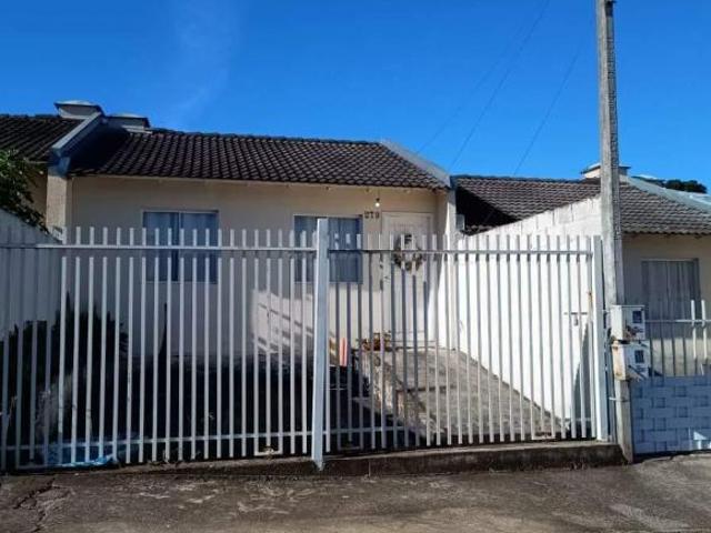Casa á venda dentro de condomínio com 2 quartos no bairro Estados em Fazenda Rio Grande PR