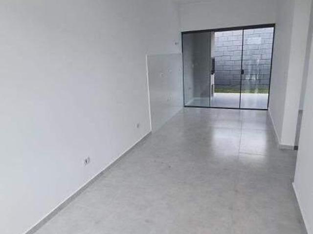Casa á venda dentro de condomínio com 2 quartos no Bairro Veneza em Fazenda Rio Grande PR