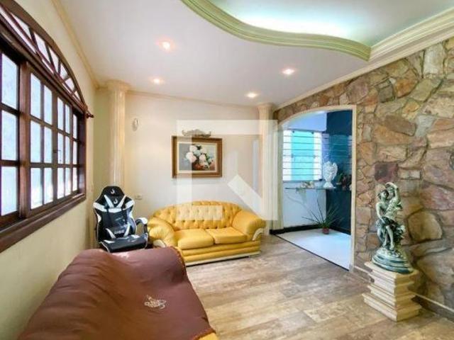 Casa à Venda Diamante, 2 Quartos, 310 m² Belo Horizonte