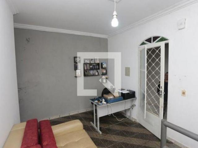 Casa à Venda Diamante, 2 Quartos, 83 m² Belo Horizonte