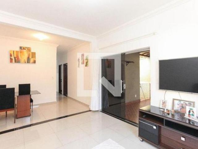 Casa à Venda Diamante, 4 Quartos, 200 m² Belo Horizonte