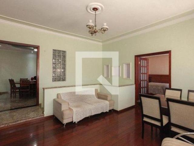 Casa à Venda Diamante, 4 Quartos, 400 m² Belo Horizonte