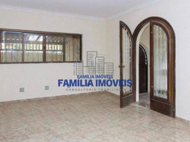 Casa à venda e aluguel comercial no Boqueirão em Santos
