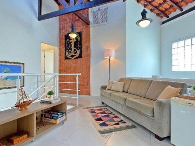 CASA À VENDA E LOCAÇÃO ANUAL – RIVIERA DE SÃO LOURENÇO |