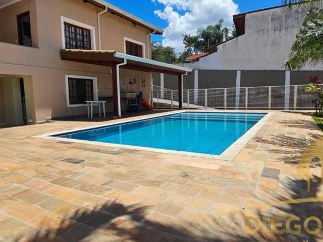 CASA À VENDA E LOCAÇÃO EM ATIBAIA