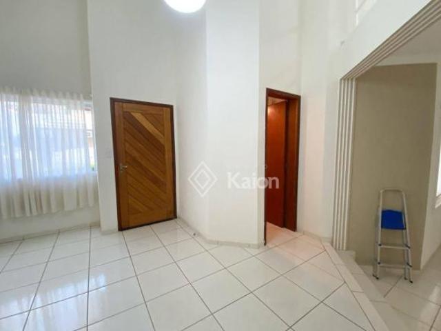 Casa à venda e locação no Condomínio Portal de Itu 2 em Itu/SP