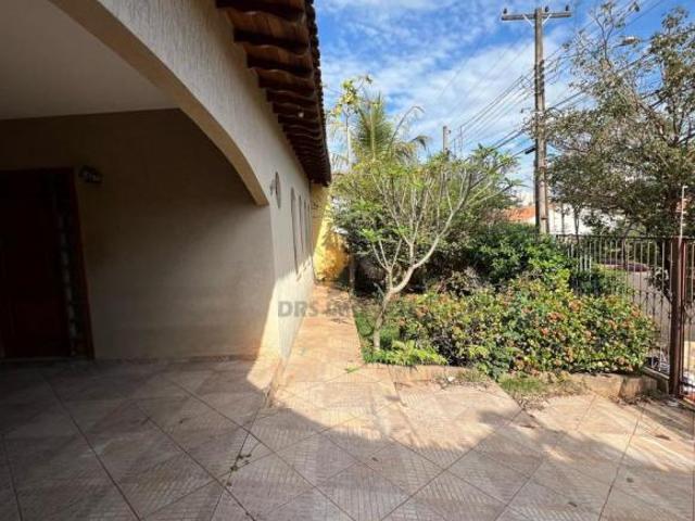 Casa a venda e locação no Jardim Alvorada Londrina