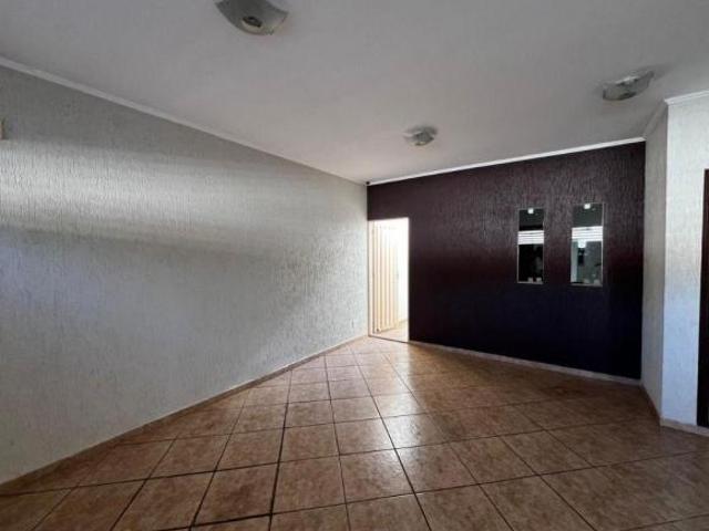 Casa a venda e locacao no bairro Amizade em Aracatuba