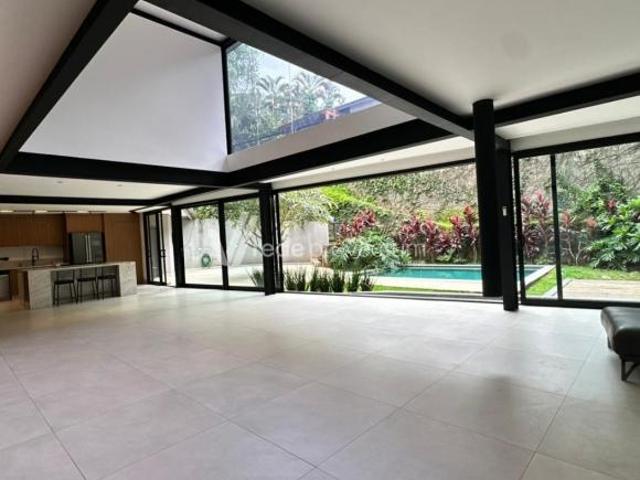 casa á venda e para aluguel em Chácara Flora
