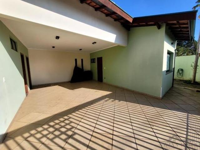 Casa à venda e para alugar 4 suites Térrea no Parque Alto Taquaral em Campi