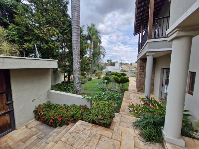 Casa à venda e para alugar em Campinas, Jardim Santa Marcelina, com 5 suítes, com 425 m²
