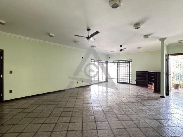 Casa à venda e para alugar em Campinas, Parque Alto Taquaral, com 4 suítes, com 250 m²