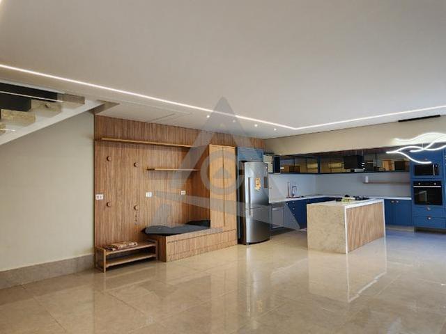 Casa à venda e para alugar em Campinas, Parque Taquaral, com 3 suítes, com 240 m², Quinta de Miranda