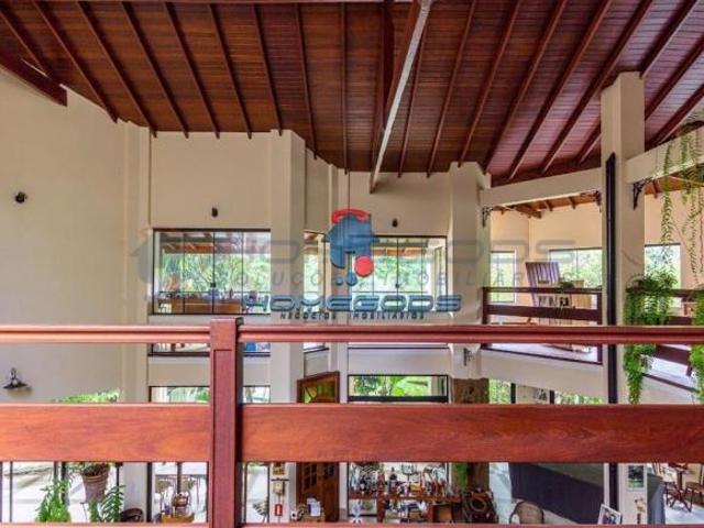 Casa à venda e para alugar em Campinas, Sítios de Recreio Gramado, com 3 suítes, com 600 m²