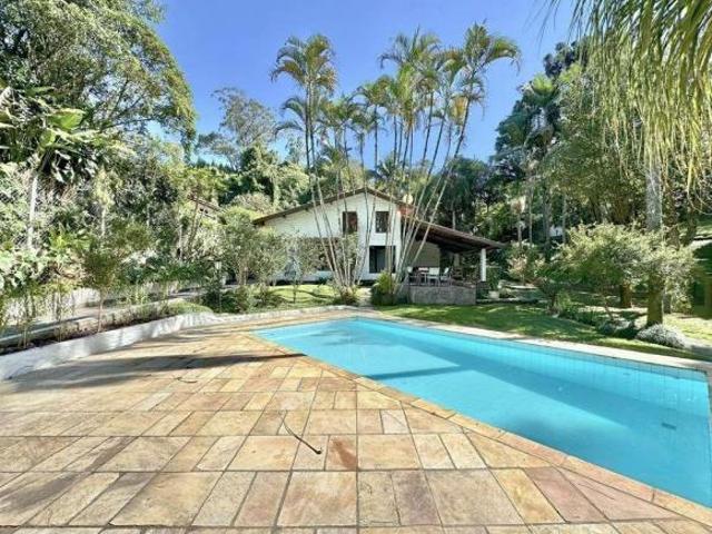 Casa à venda e para alugar em Cotia, Algarve, com 3 quartos, com 473.35 m², Cond. Jardim Algarve