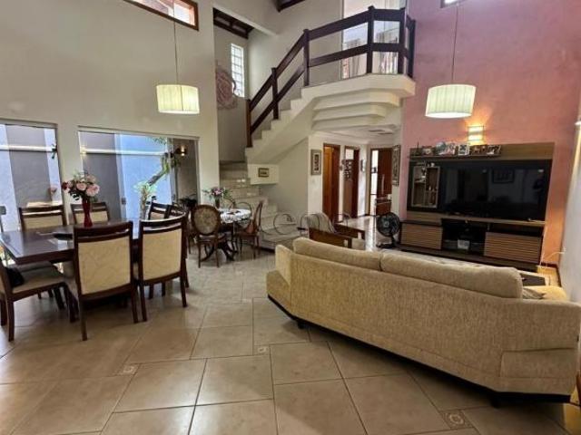 Casa à venda e para alugar em Indaiatuba, Chácara Areal, com 3 suítes, com 268 m²