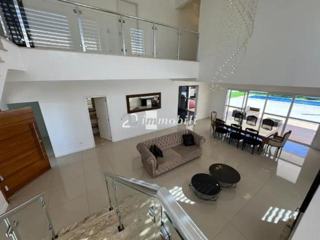Casa à venda e para alugar em Jandira, Granja Viana, com 5 suítes, com 418 m², Reserva Santa Maria