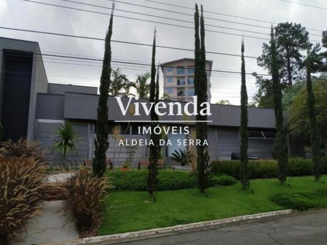 CASA A VENDA E PARA LOCAÇÃO EM ALDEIA DA SERRA
